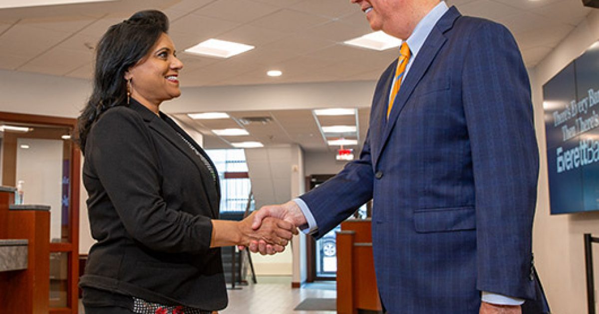 Business Banking | Checking, Lending, Money Market - Everett Bank